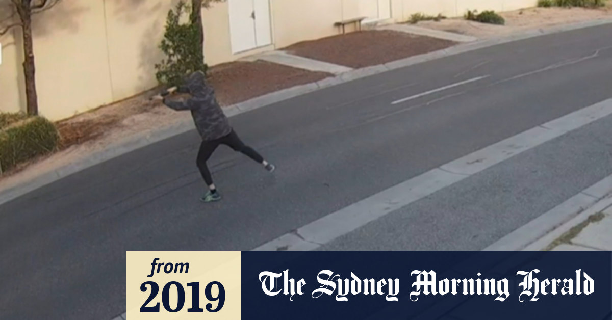 Video: Pakenham Spring Primary in lockdown after suspected gunman ...