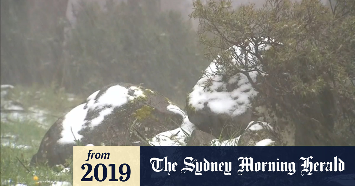 Video: Victoria hit with snowfall