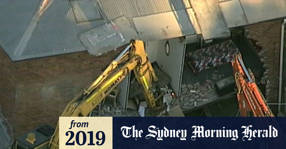Video: Building collapse leads to road closures in Sydney’s north