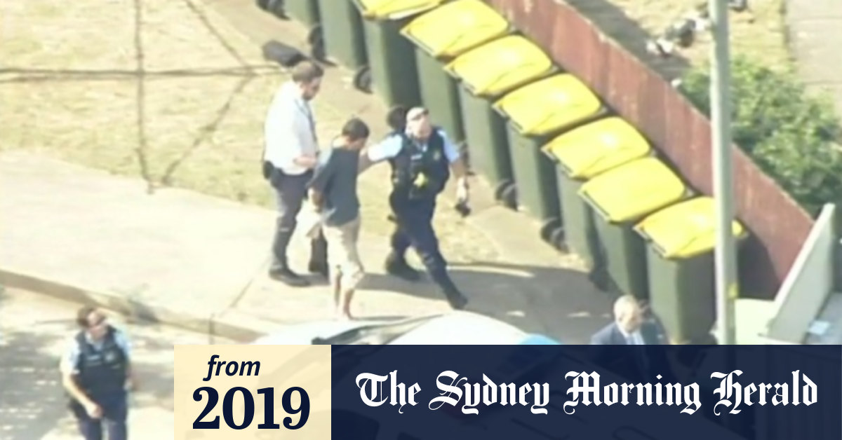 Video: Two dead in neighbour 'axe attack'