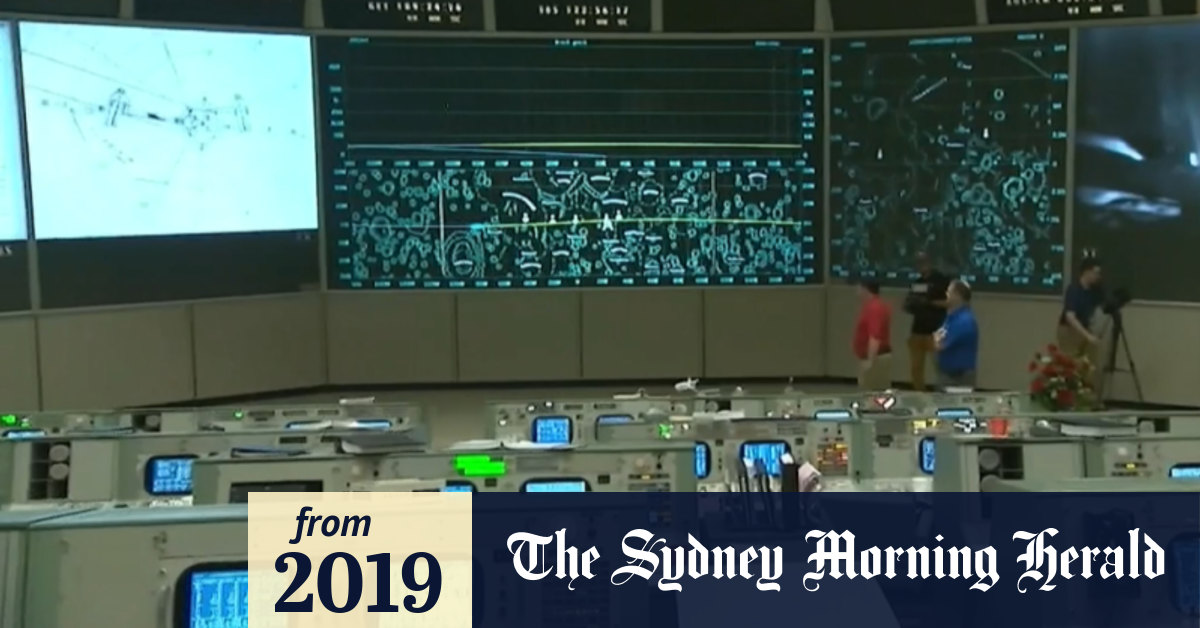 Video: NASA's mission control room open to the public