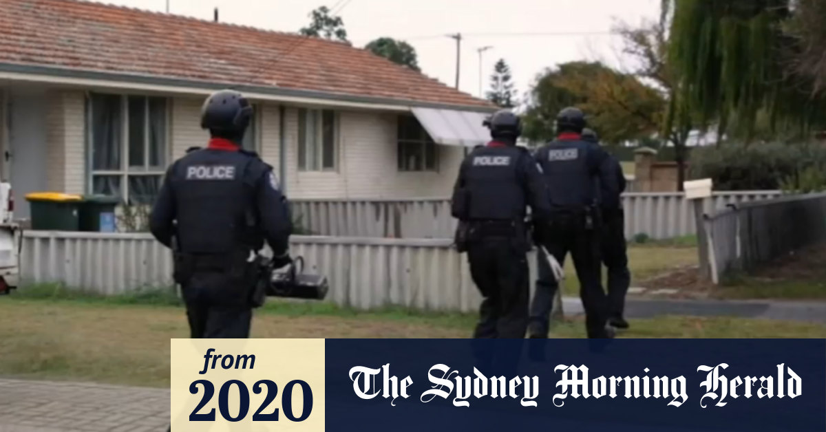 Video: WA police raid bikie gang