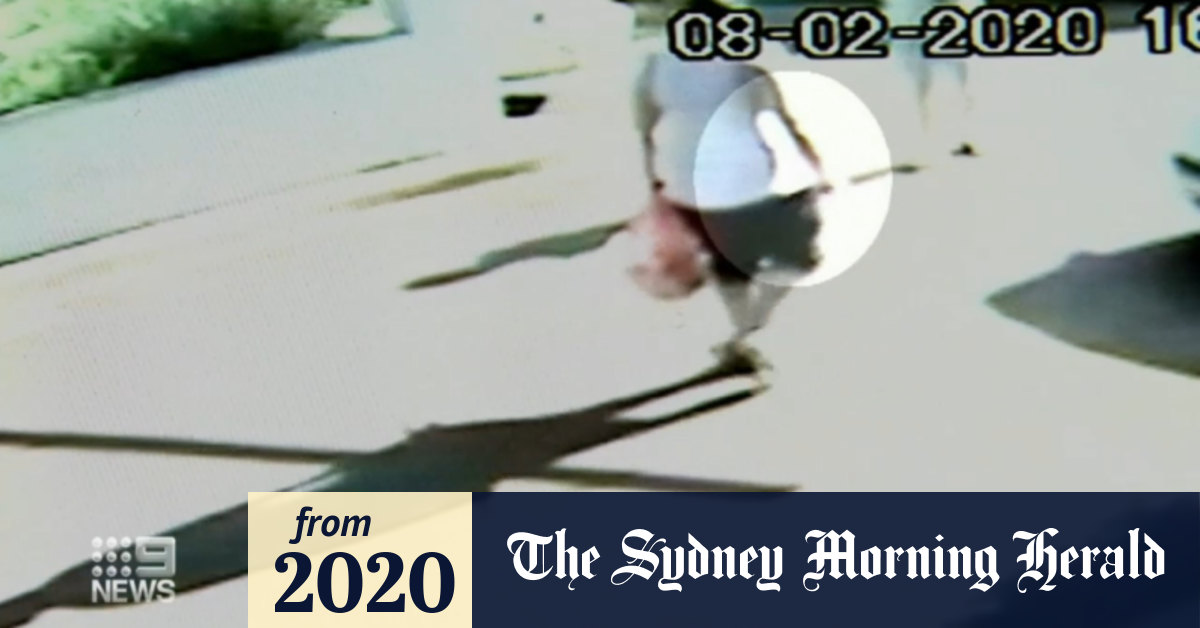 Video: CCTV captures moments after Melbourne stabbing