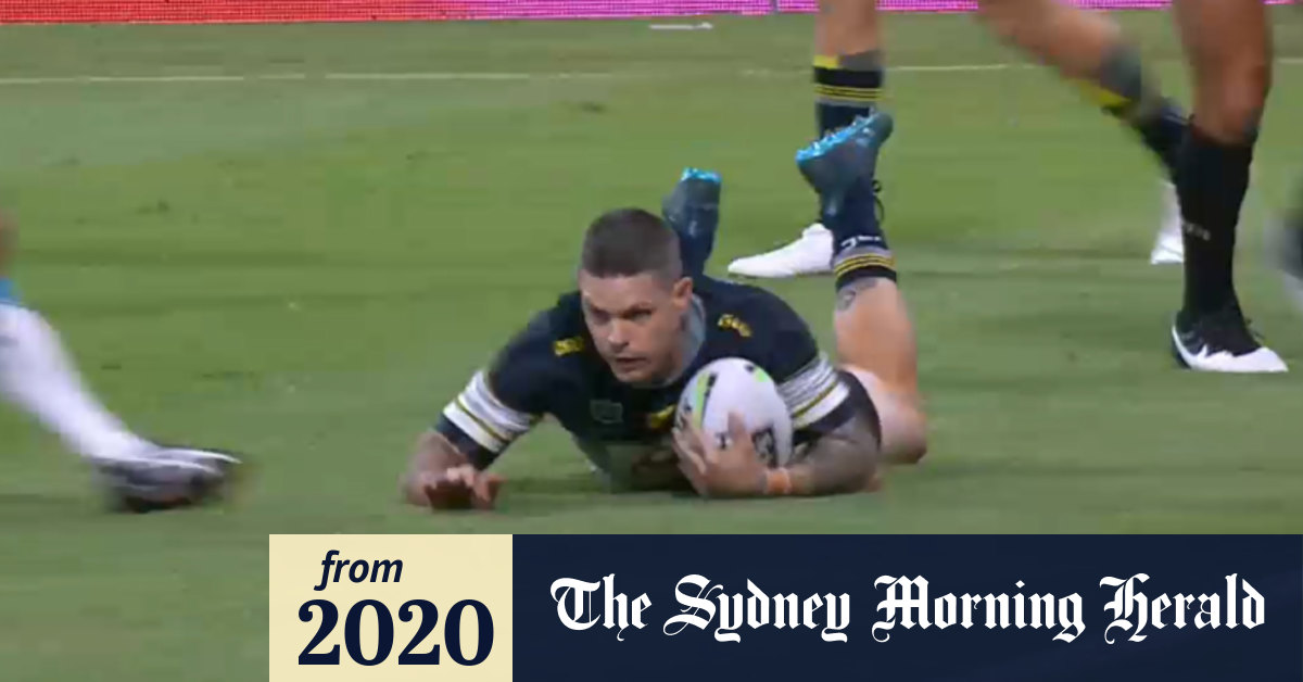 Video: Ben Hampton crosses over against the Titans