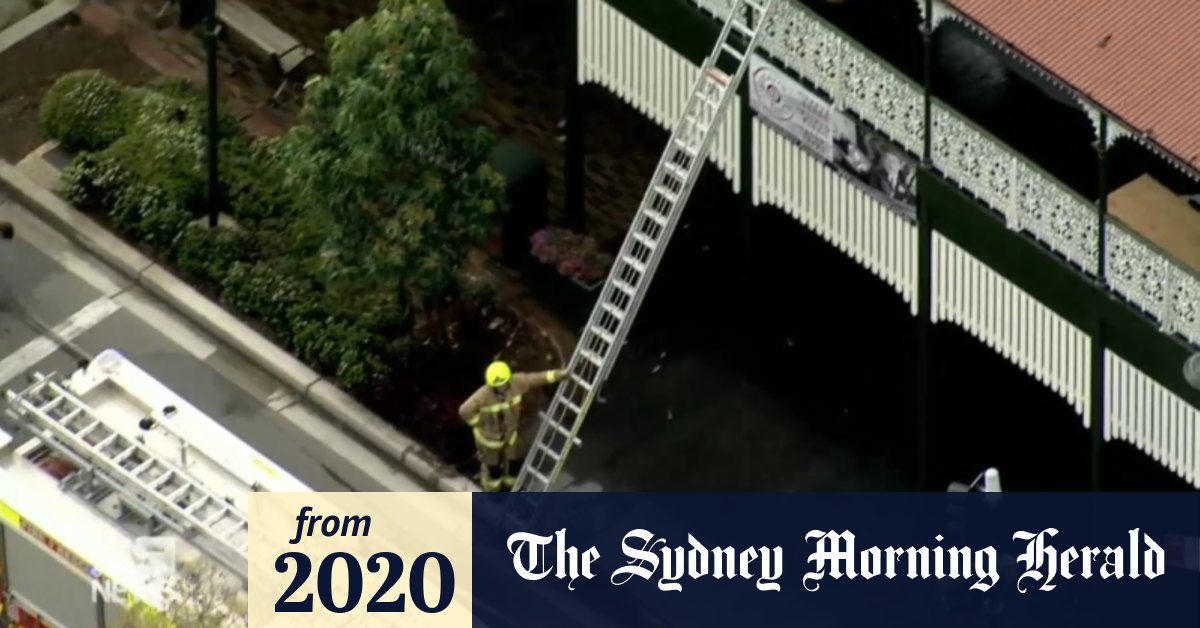 Video: Historic Sydney building destroyed by fire