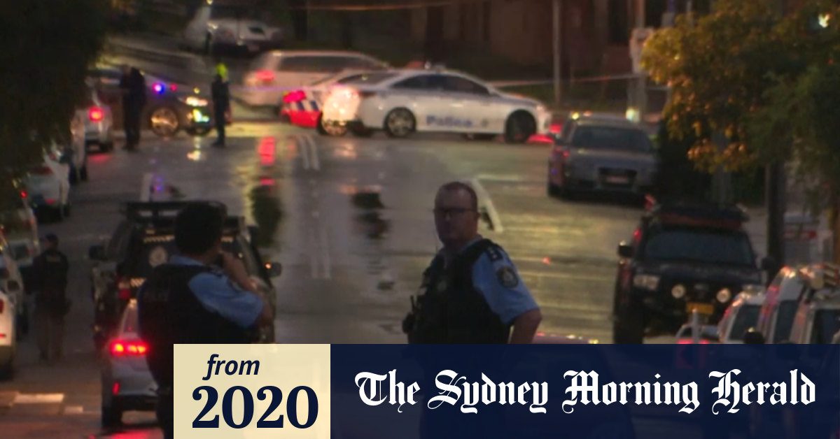 Video: Sydney street in lockdown after argument breaks out