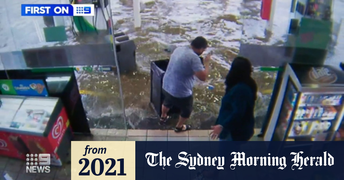 Video: Flash flooding in Melbourne
