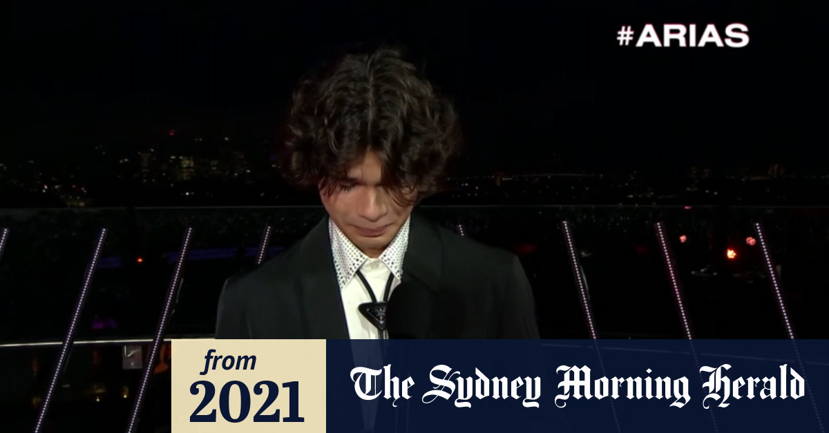 Video: Budjerah gets emotional following Breakthrough Artist win