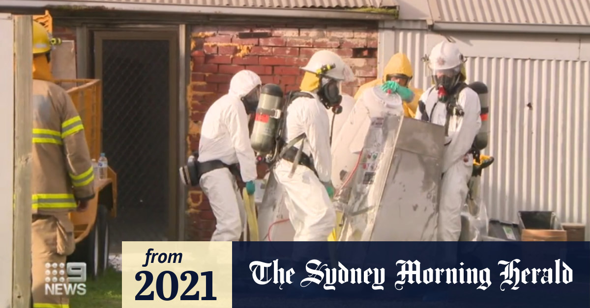 Video: Police smash steroid production lab