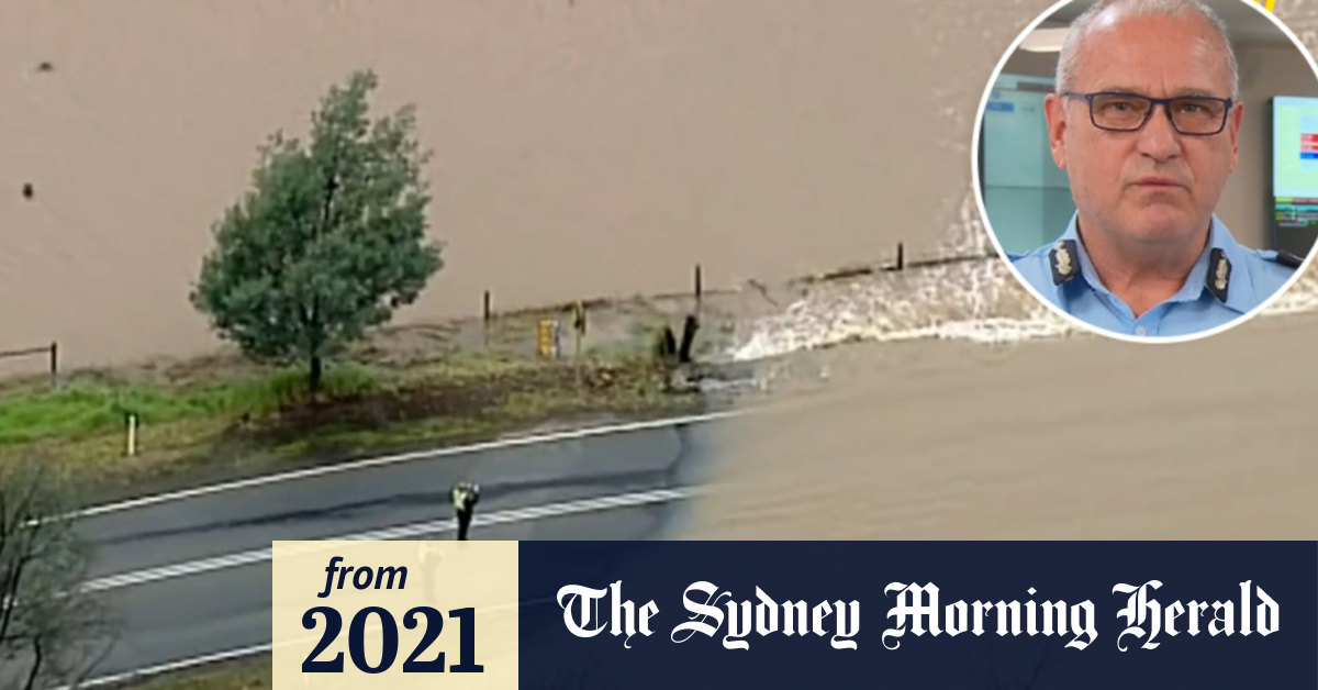 Video: Victoria SES agency commander Mark Cattell discusses the flood ...