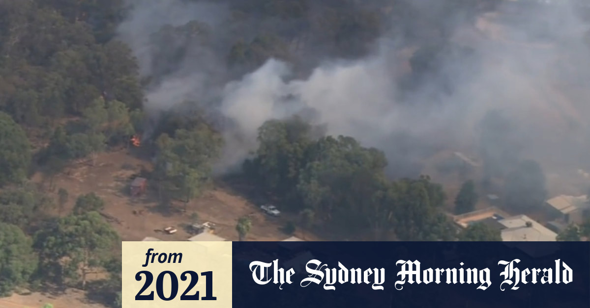 Video: Firefighters mop up Wundowie bushfire north of Perth