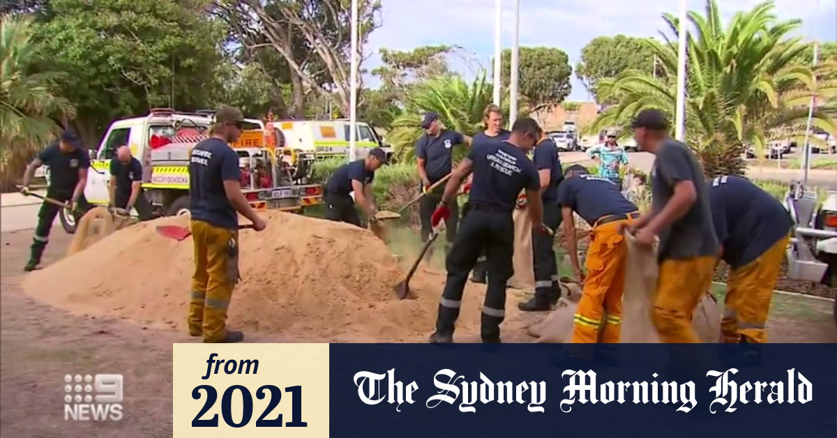 Video: Storm emergency in WA as cyclone approaches
