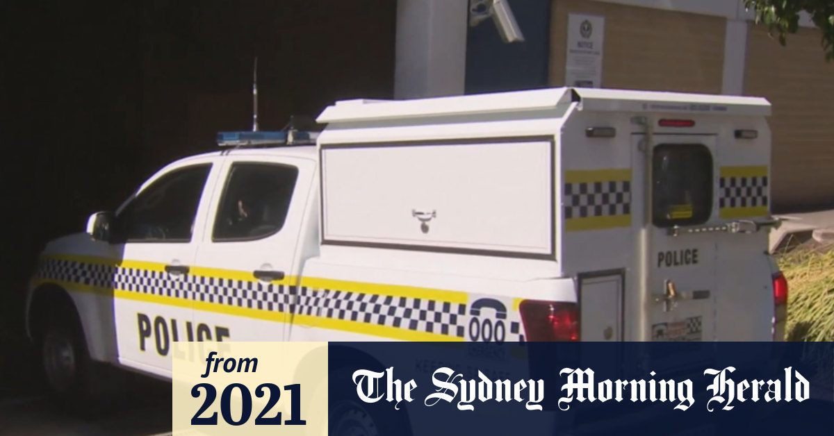 Video: Police officers forced into isolation after arrest