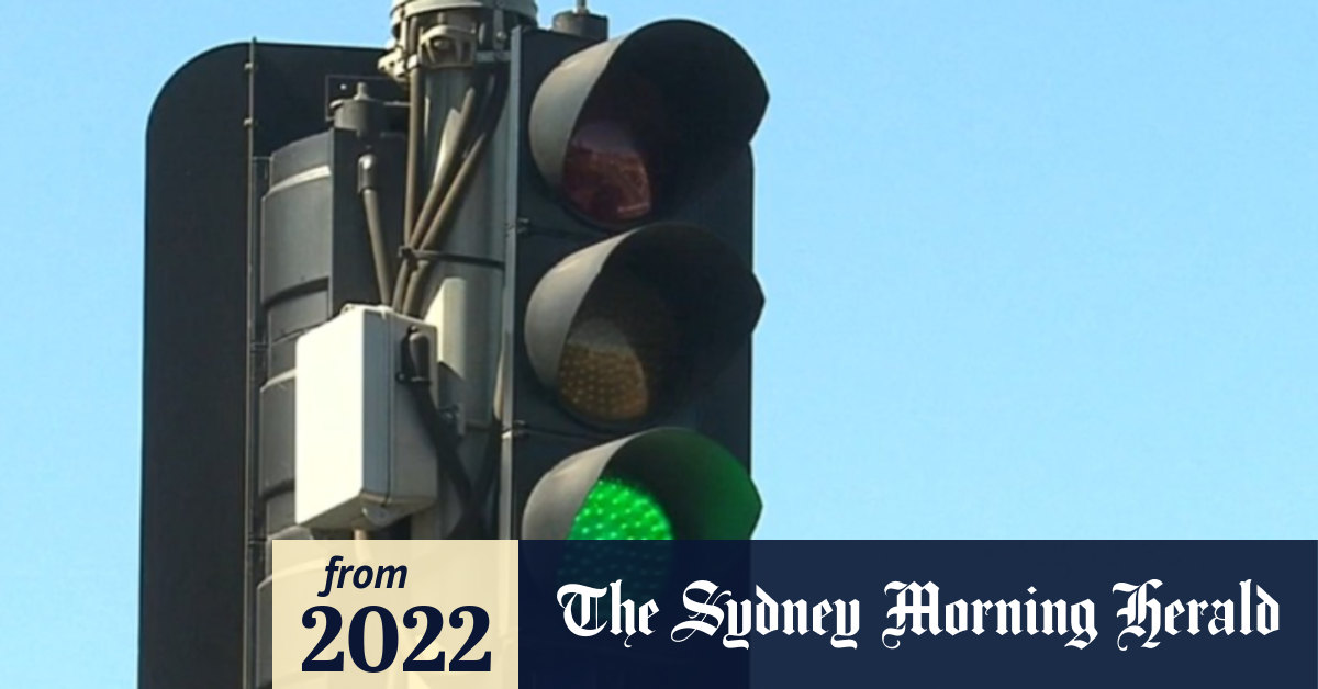 Video: Surge in drivers running red lights