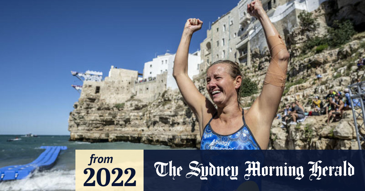 Video: Aussie Cliff Diving Champion Rhiannan Iffland