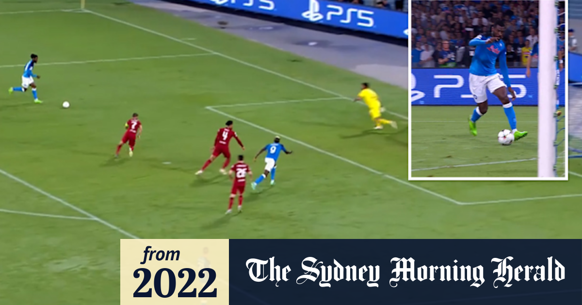 Video: Liverpool torn apart by Napoli