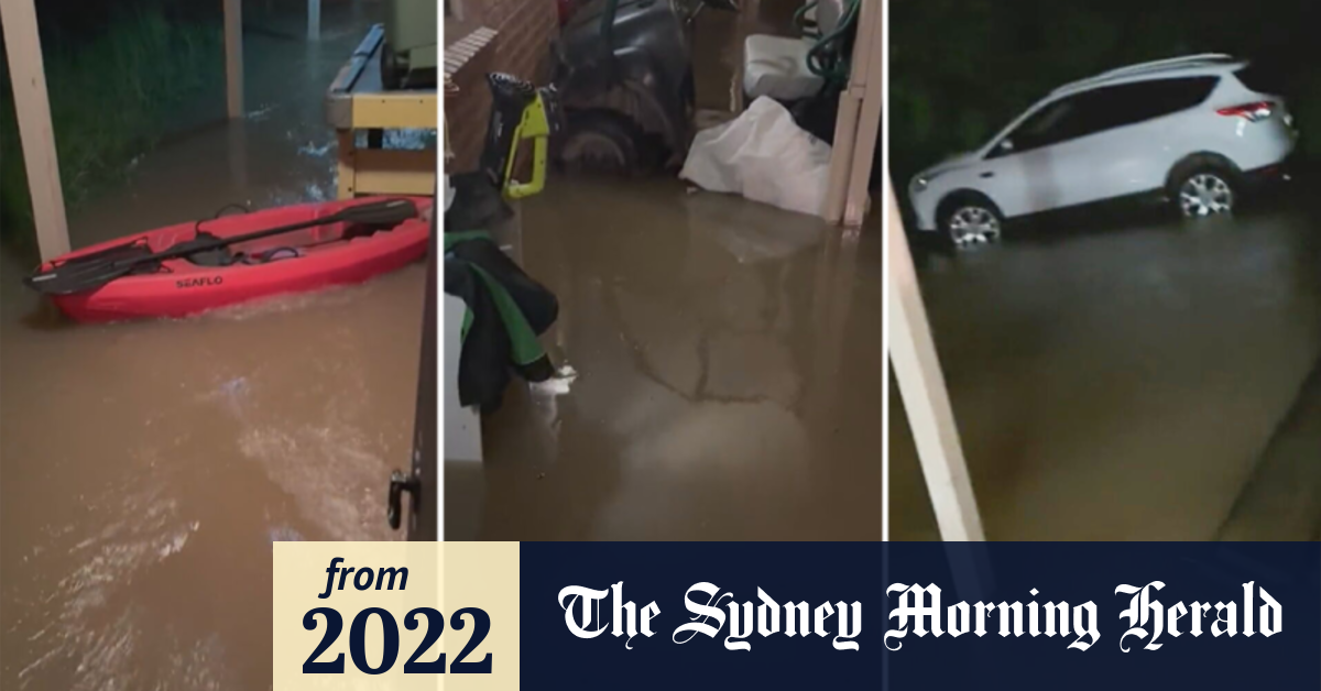 Video: Homes inundated amid flash flooding south-east of Melbourne