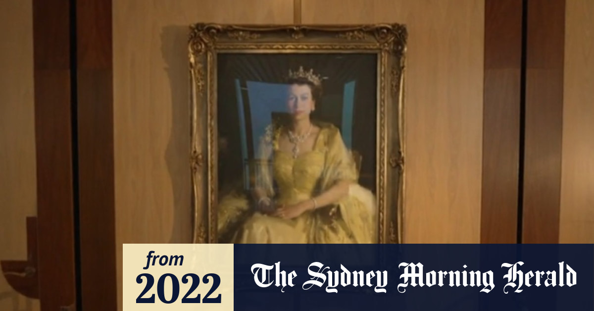 Video: One of Queen’s most recognisable portraits in Canberra