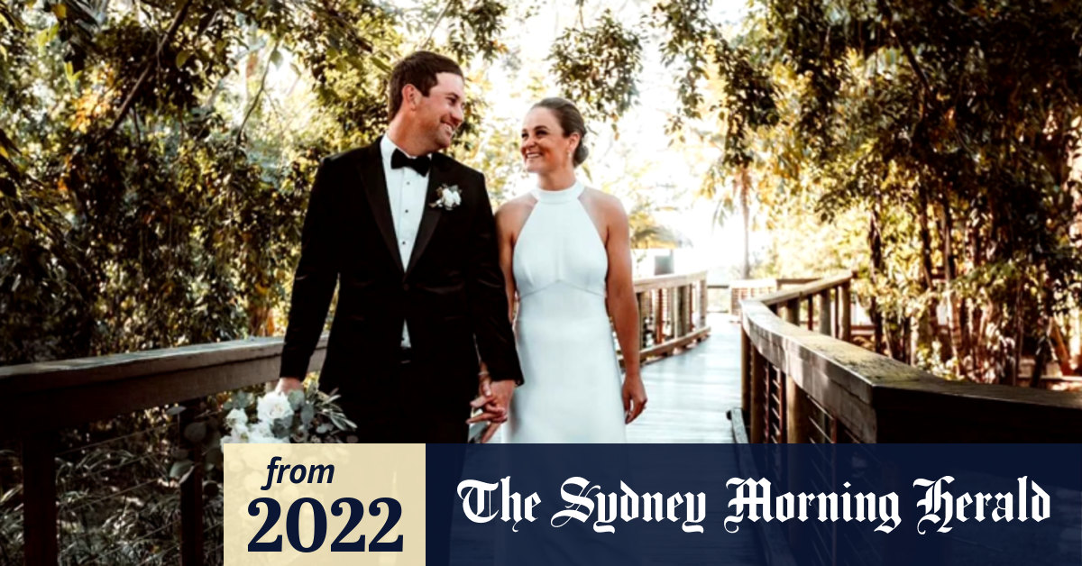 Video: Ash Barty marries Garry Kissick