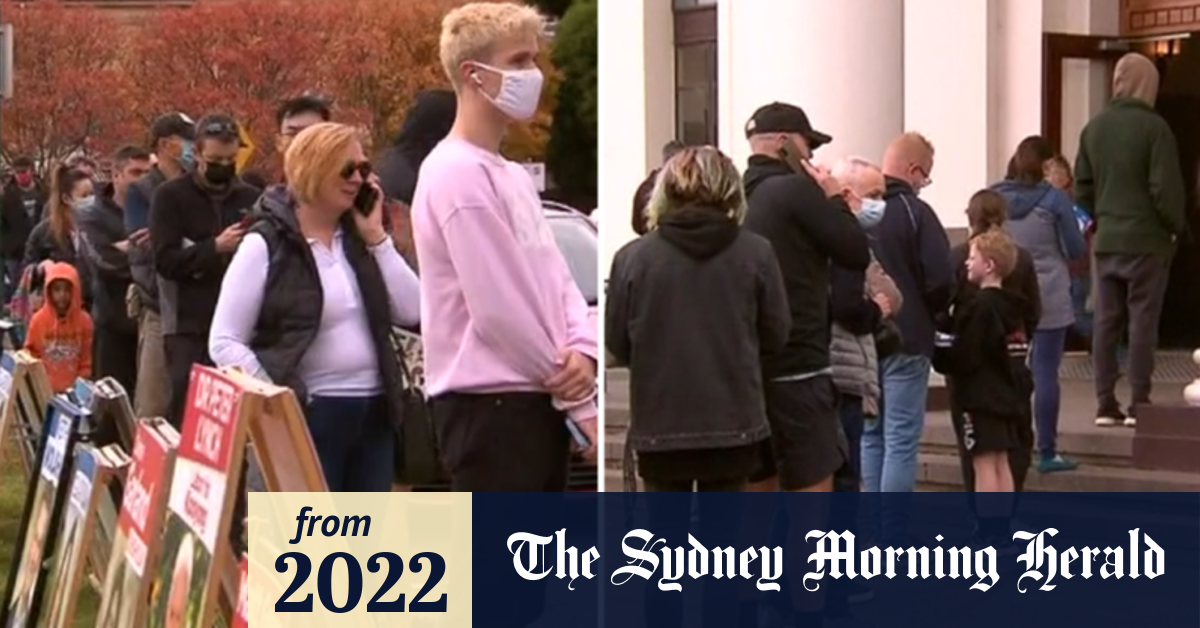 Video: Long lines at Victorian pre polling booths