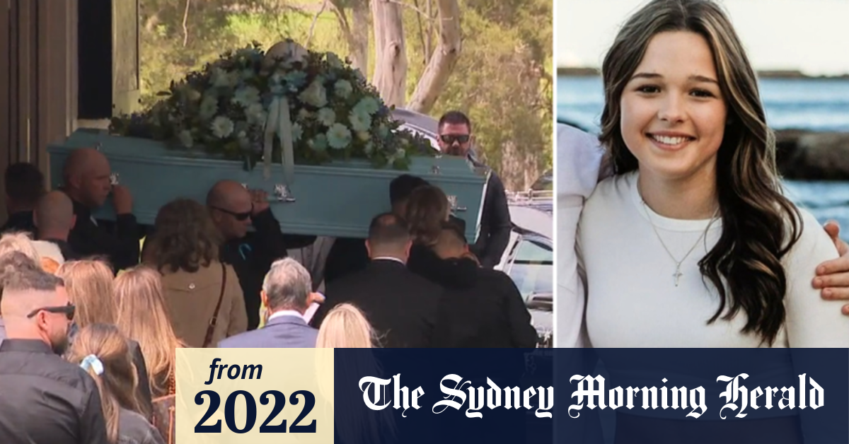 Video: Hundreds farewell 15-year-old who died in crash