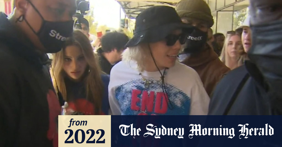 Video: Global rap superstar The Kid Laroi visits Perth