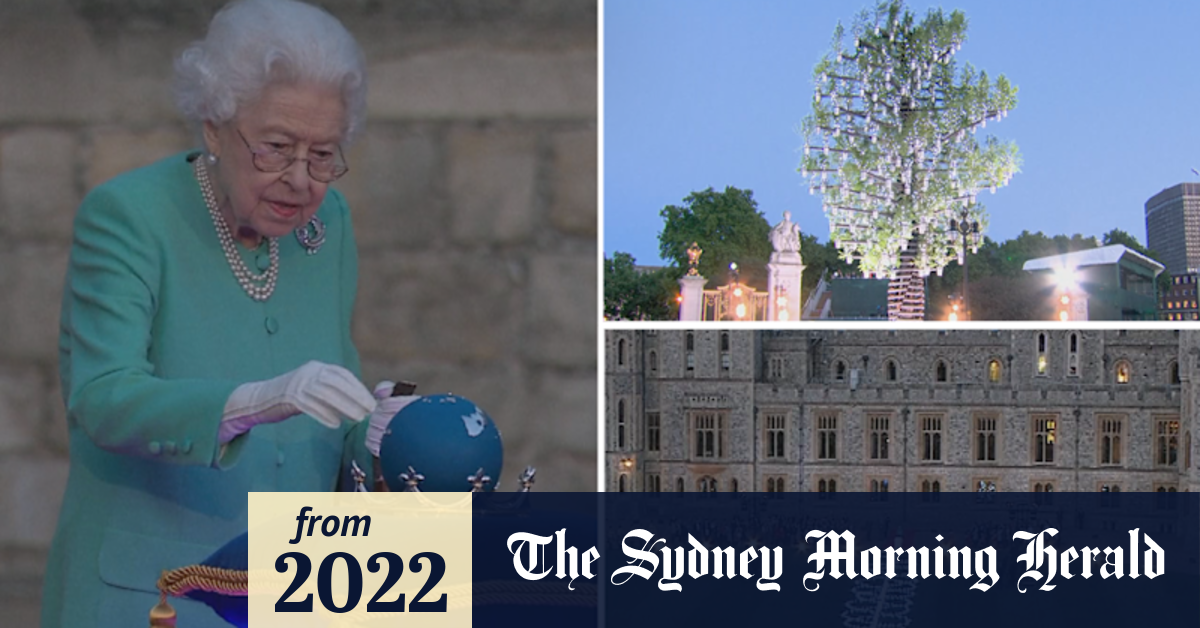 Video: Queen lights Beacon in Platinum Jubilee