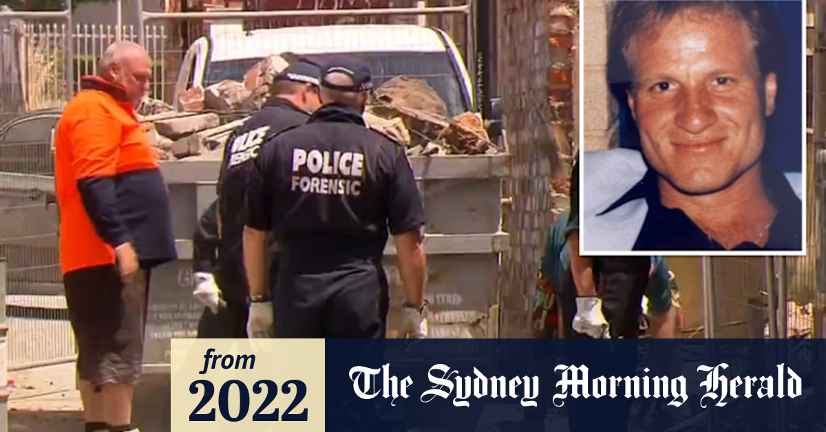 Video: Police dig up backyard as cold case investigation continues