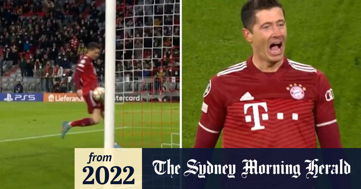 Video: Lewandowski's record breaking hat trick