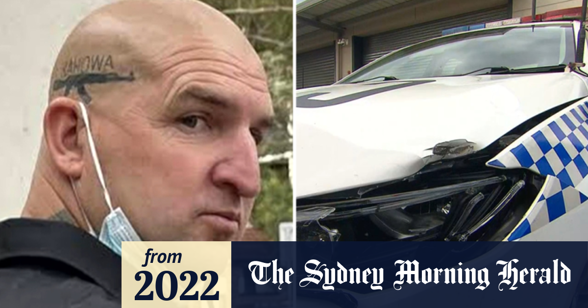 Video: Man charged with ramming police car in Sydney