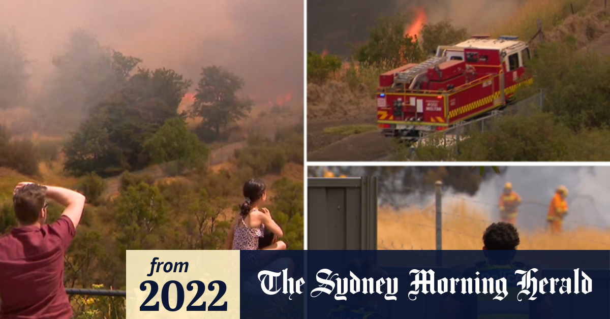 Video: Dozens of firefighters battling fire in Melbourne's north west