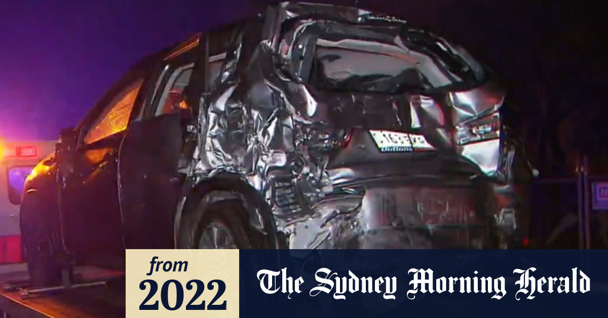 Video: Driver dodges death after car gets stuck on train tracks