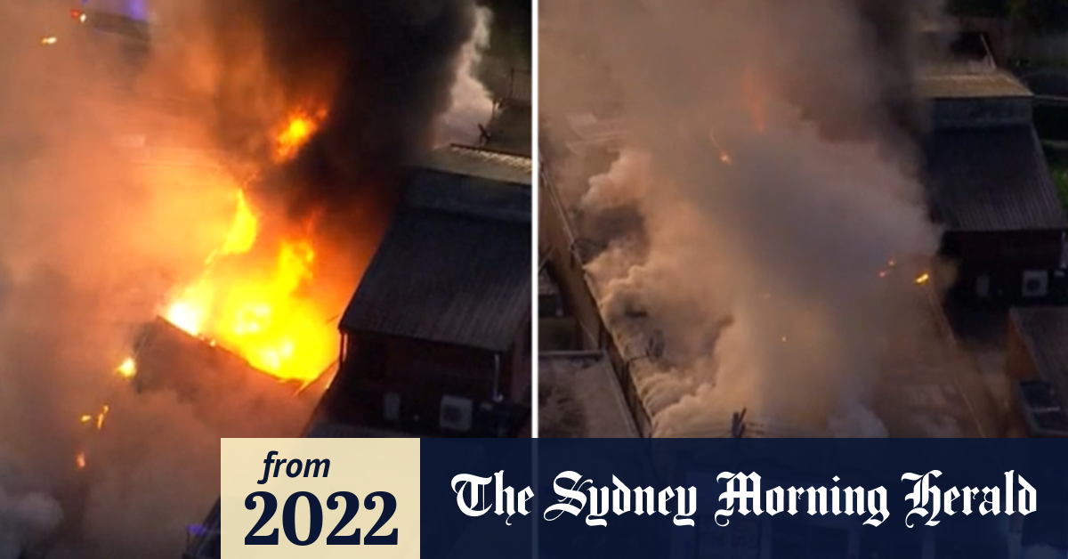 Video: Smoke scenes across Sydney following bakery fire