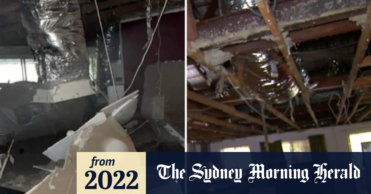 Video: Ceiling collapses while family asleep