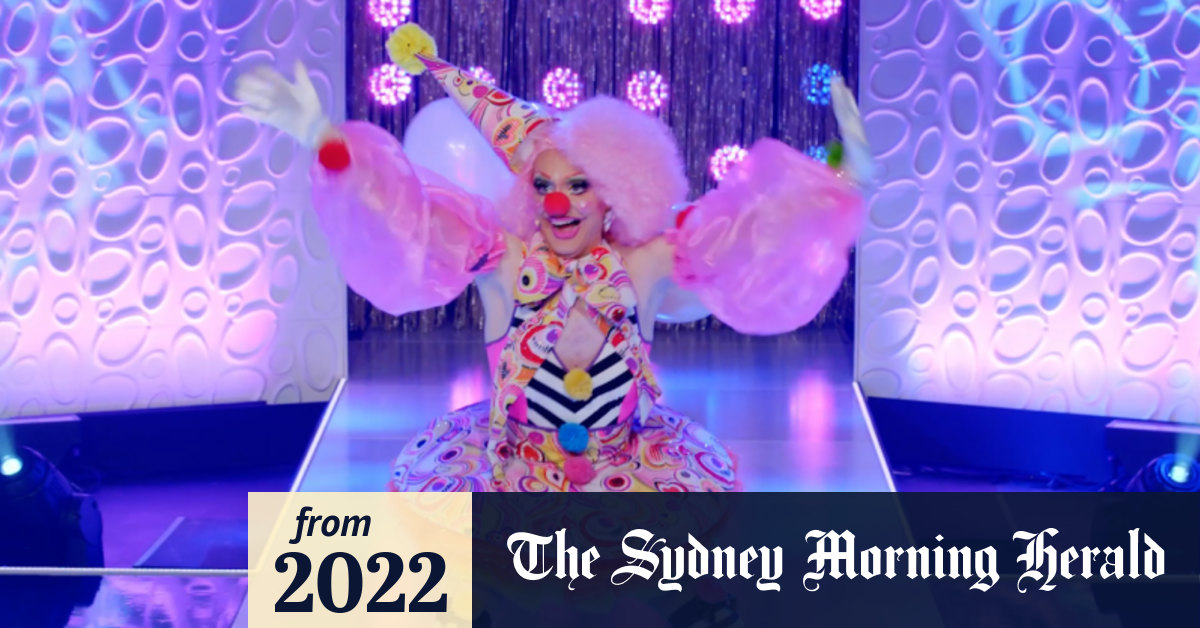 Video: Minnie Cooper walks the runway for the final time