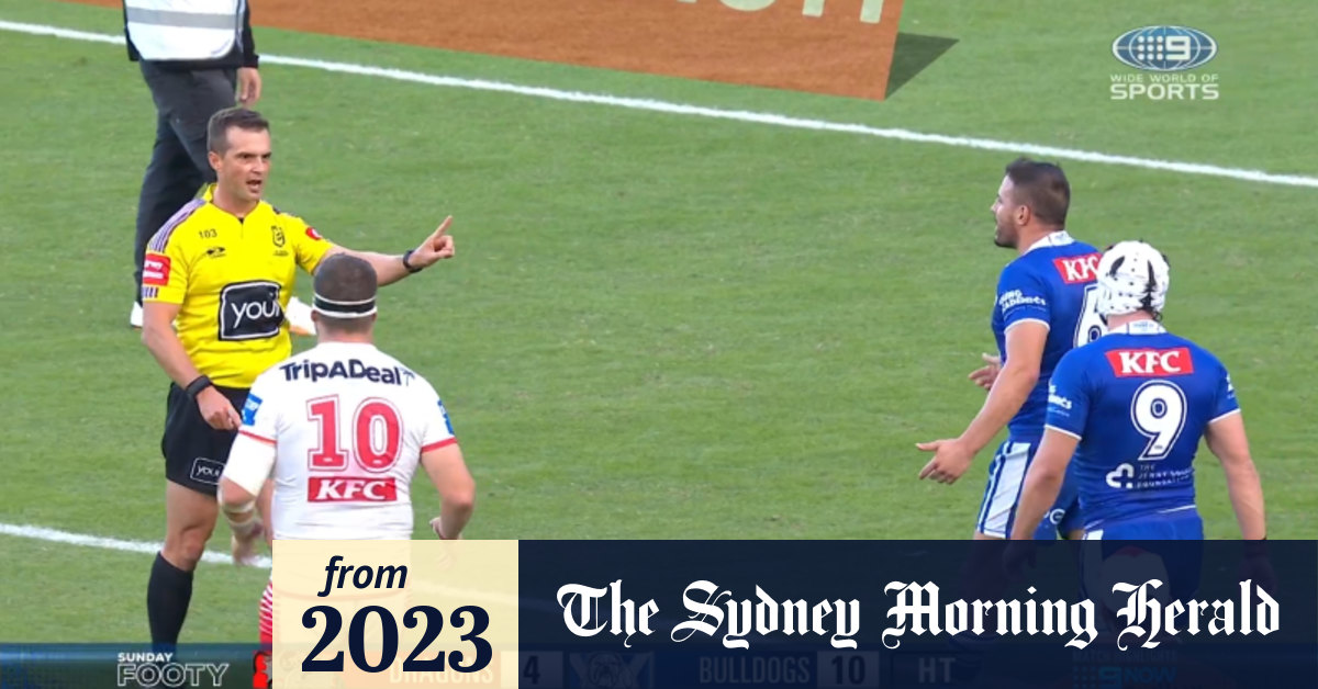 Video: 'Go away': Fuming referee explodes at Reynolds