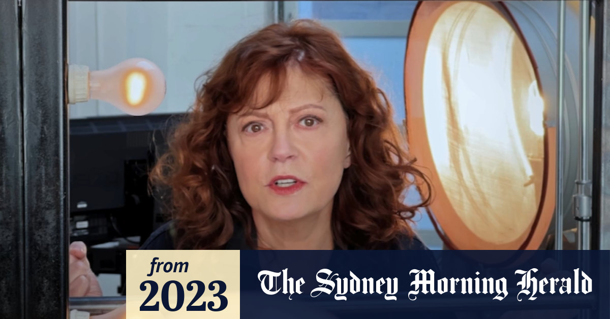 Video: Susan Sarandon on 'breaking protocol' when meeting Queen Elizabeth