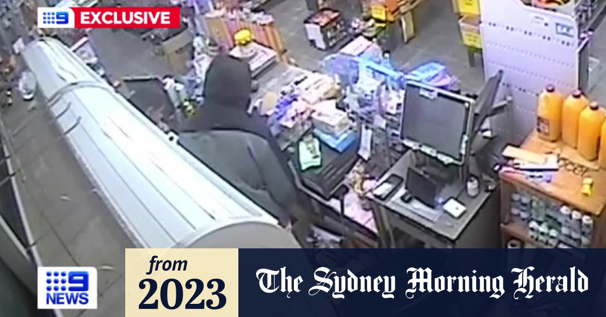 Video: Man on the run after Sydney store robbery
