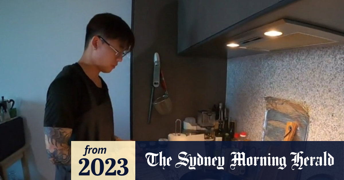 Video: Chef opens restaurant inside tiny apartment, finds huge success ...