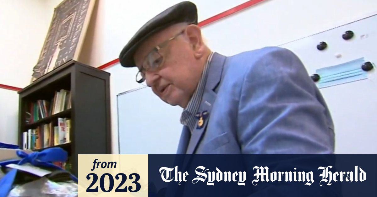 Video: Father Bob dies aged 88