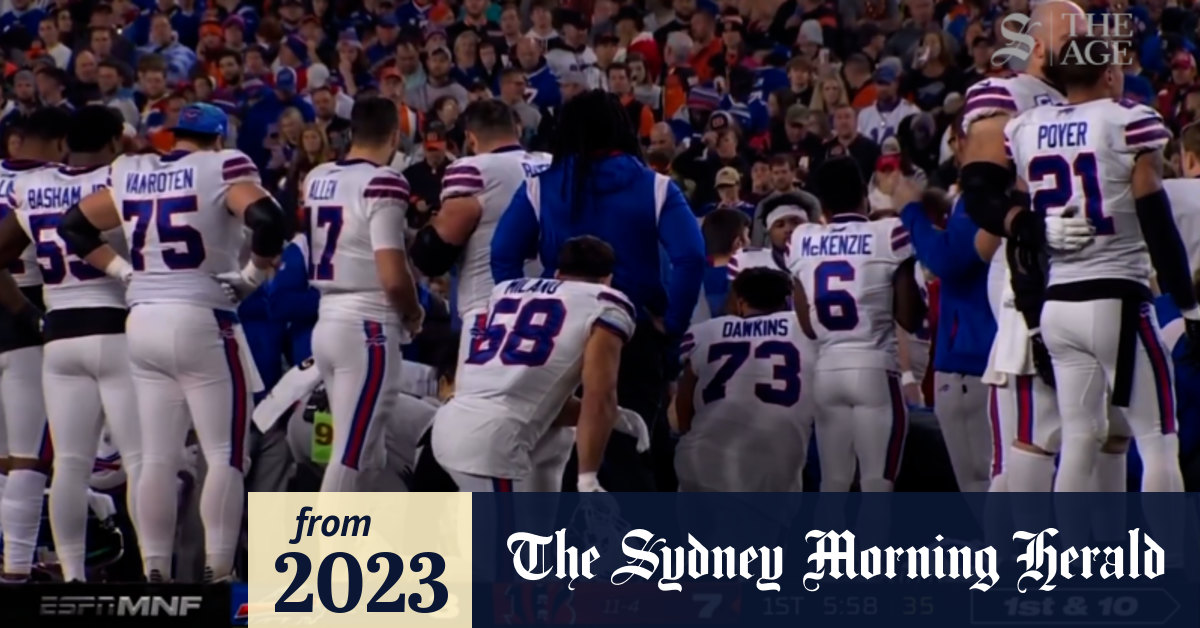 Video: NFL player collapses on the field