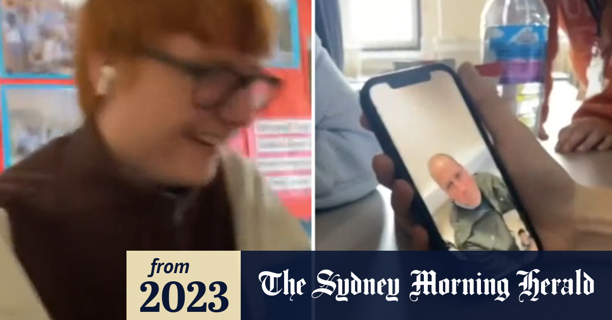 Video: School children baffled by FaceTime call from Prince William