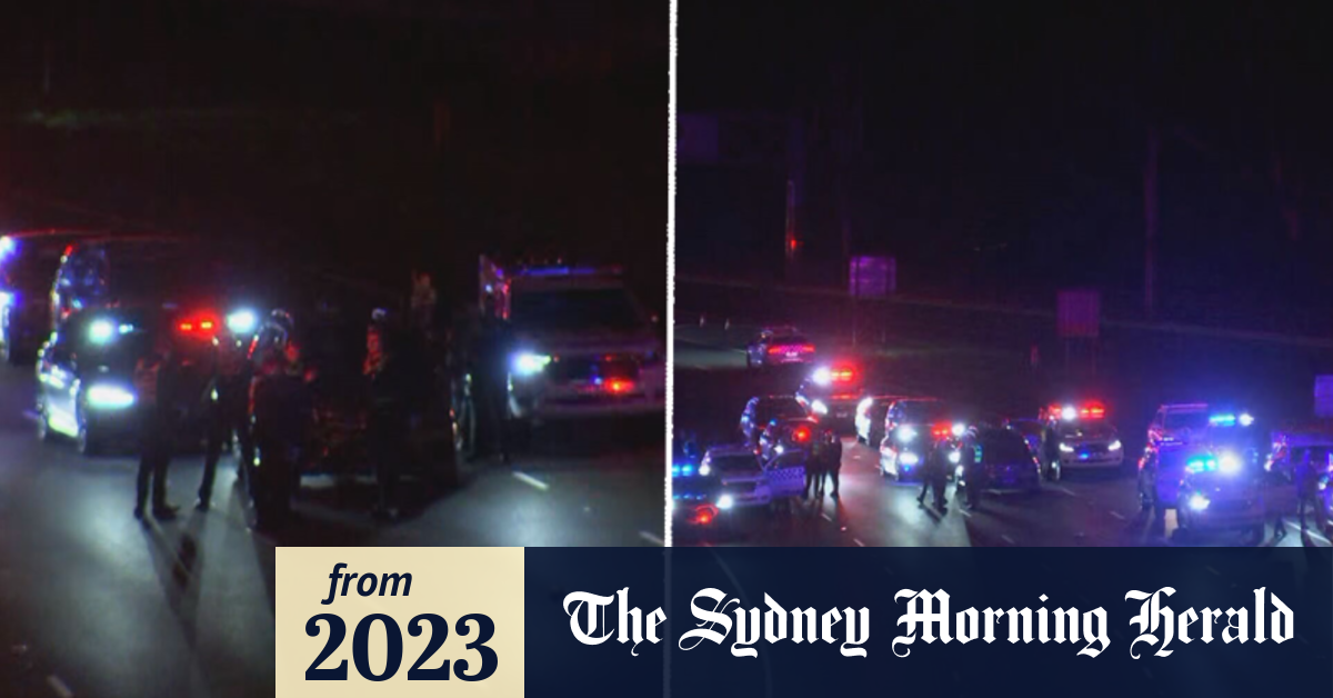 Video: Seven arrested after Melbourne freeway chase