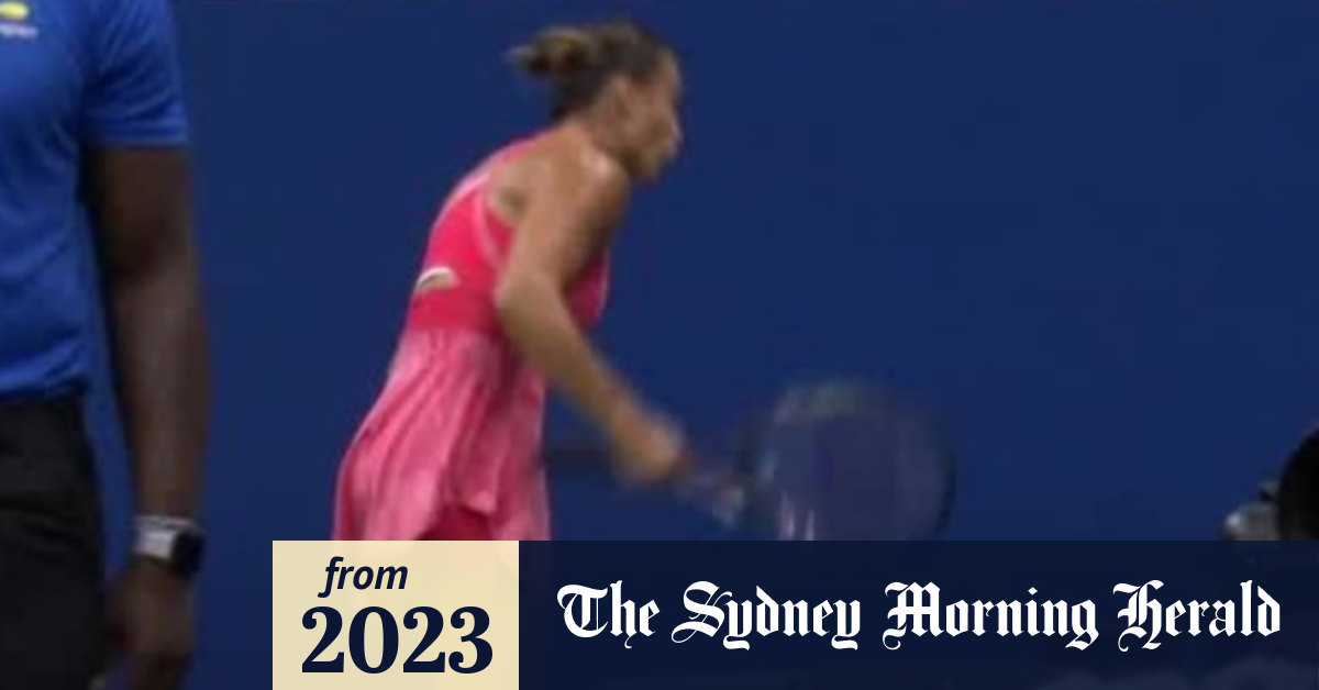 Video: Sabalenka smashes racquet in meltdown