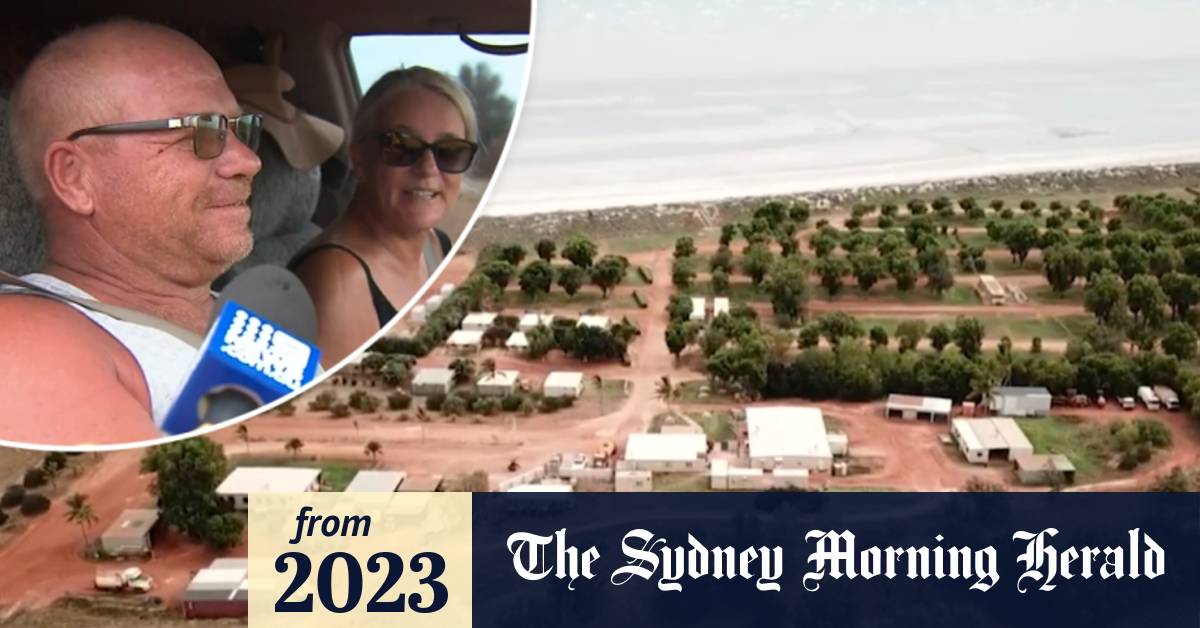 Video: Residents evacuate ahead of Cyclone Isla