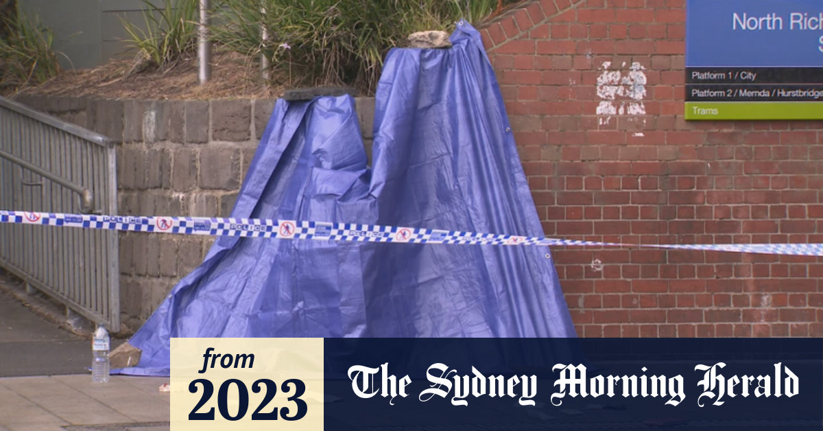 Video: Man fighting for life after Melbourne stabbing