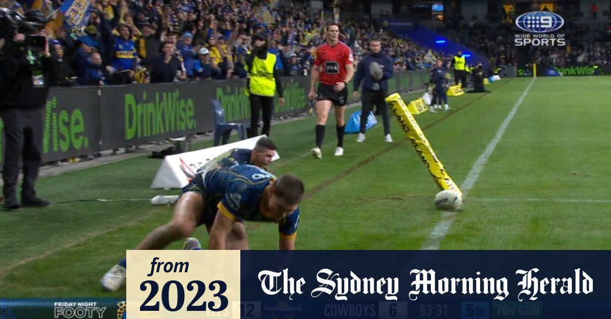 Video: Slick ball movement puts Russell in