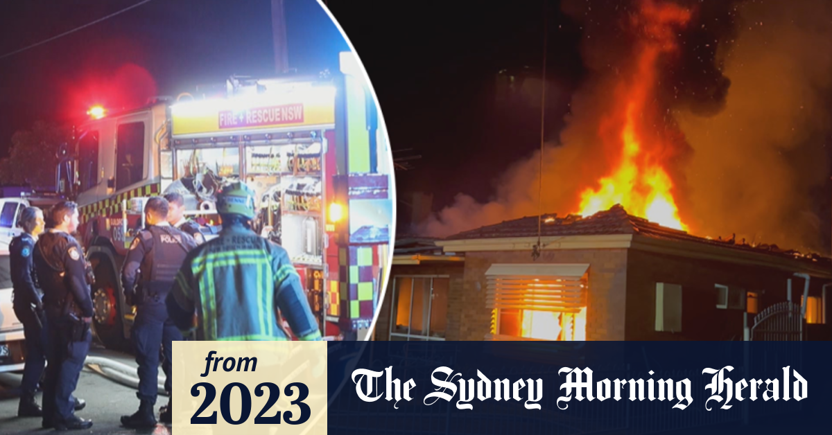 Video: Sydney firefighter injured while battling blaze