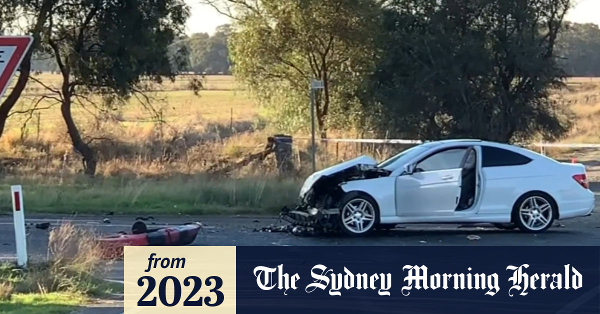 Video: Three killed in multi-car crash in Victoria