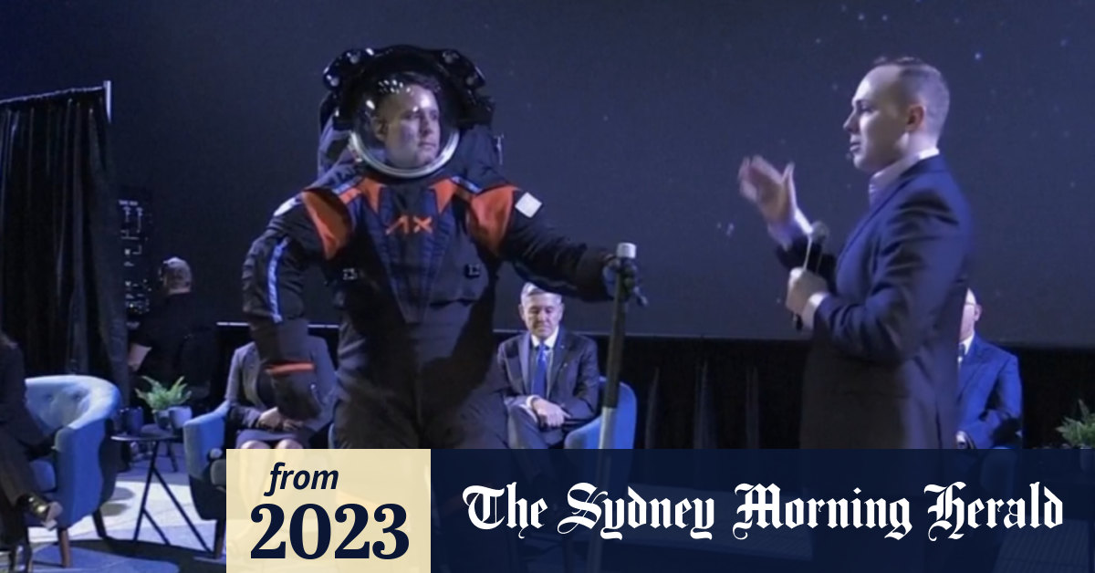 Video: NASA unveils new astronaut uniform for mission to the Moon